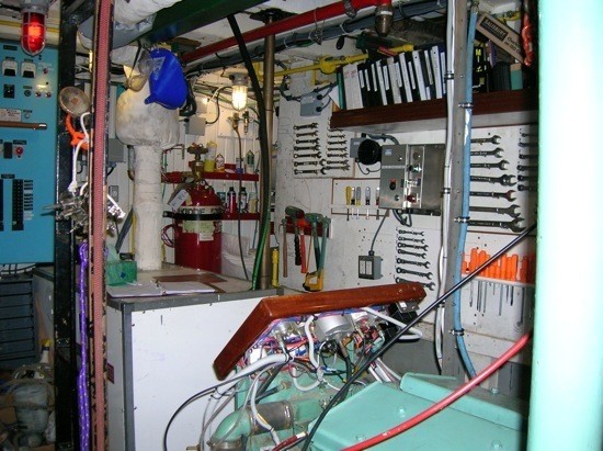 Yacht HIGHLANDER SEA, John F James | CHARTERWORLD Luxury Superyacht ...